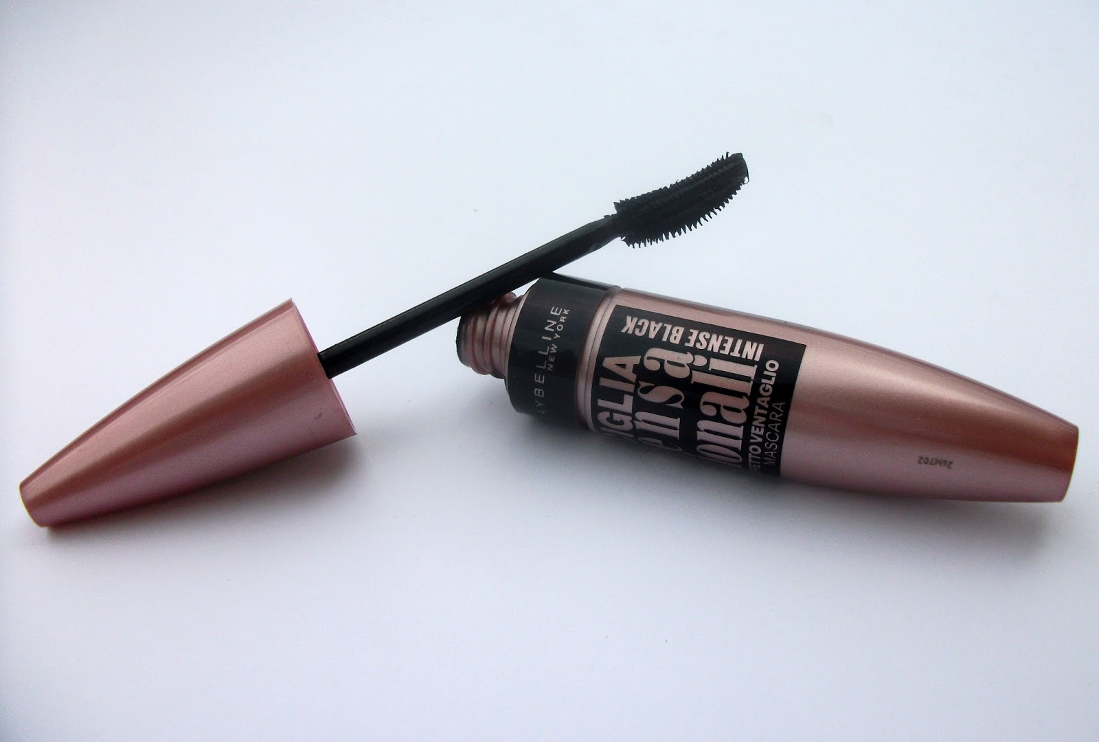 Vasta gama de possibilidades. Rímel Lash Sensational Intense Black da ...